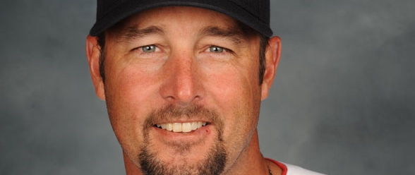 Hometown Hero Tim Wakefield Receives 2010 Roberto Clemente Award ...